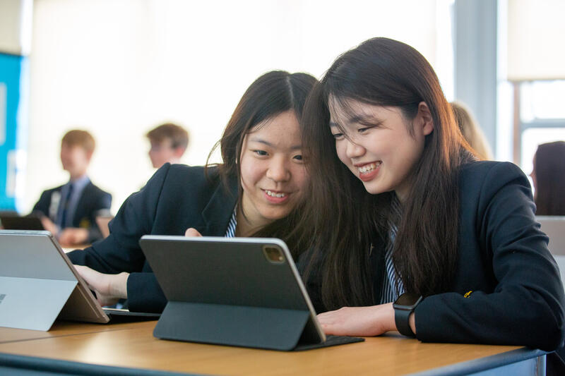 Fifth Form (Years 10 & 11) | Sidcot School